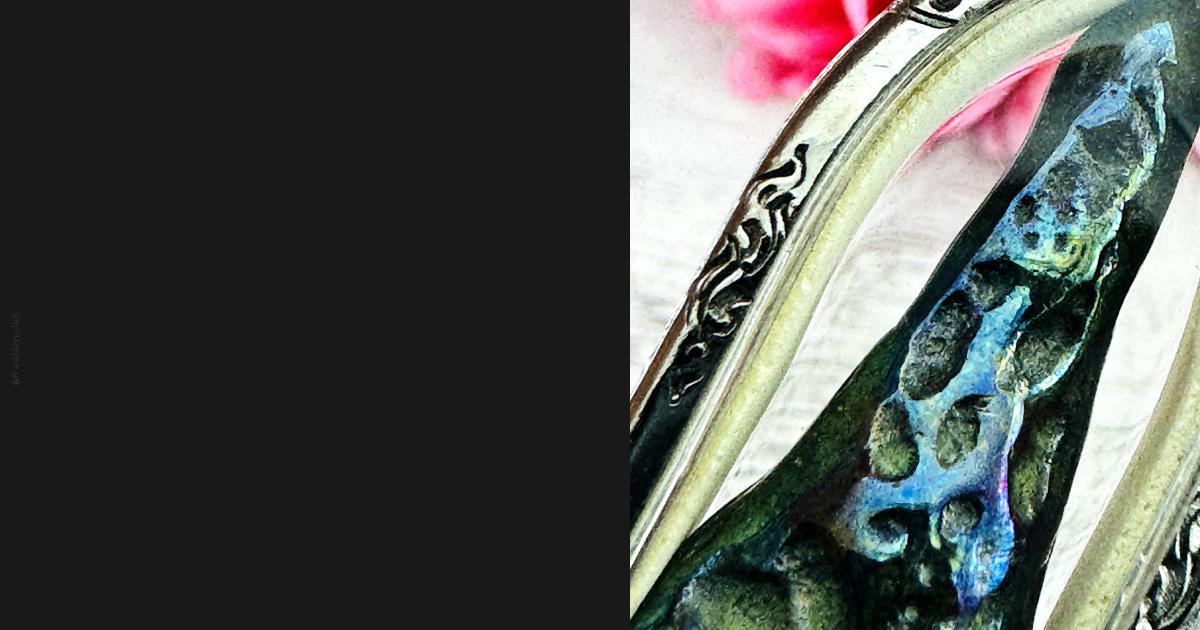 Leklai Kotpi Cave Drop Lucky Immortal Harmless Somporn Rainbow Thai Amulet 17541 | RealAmulet.com™