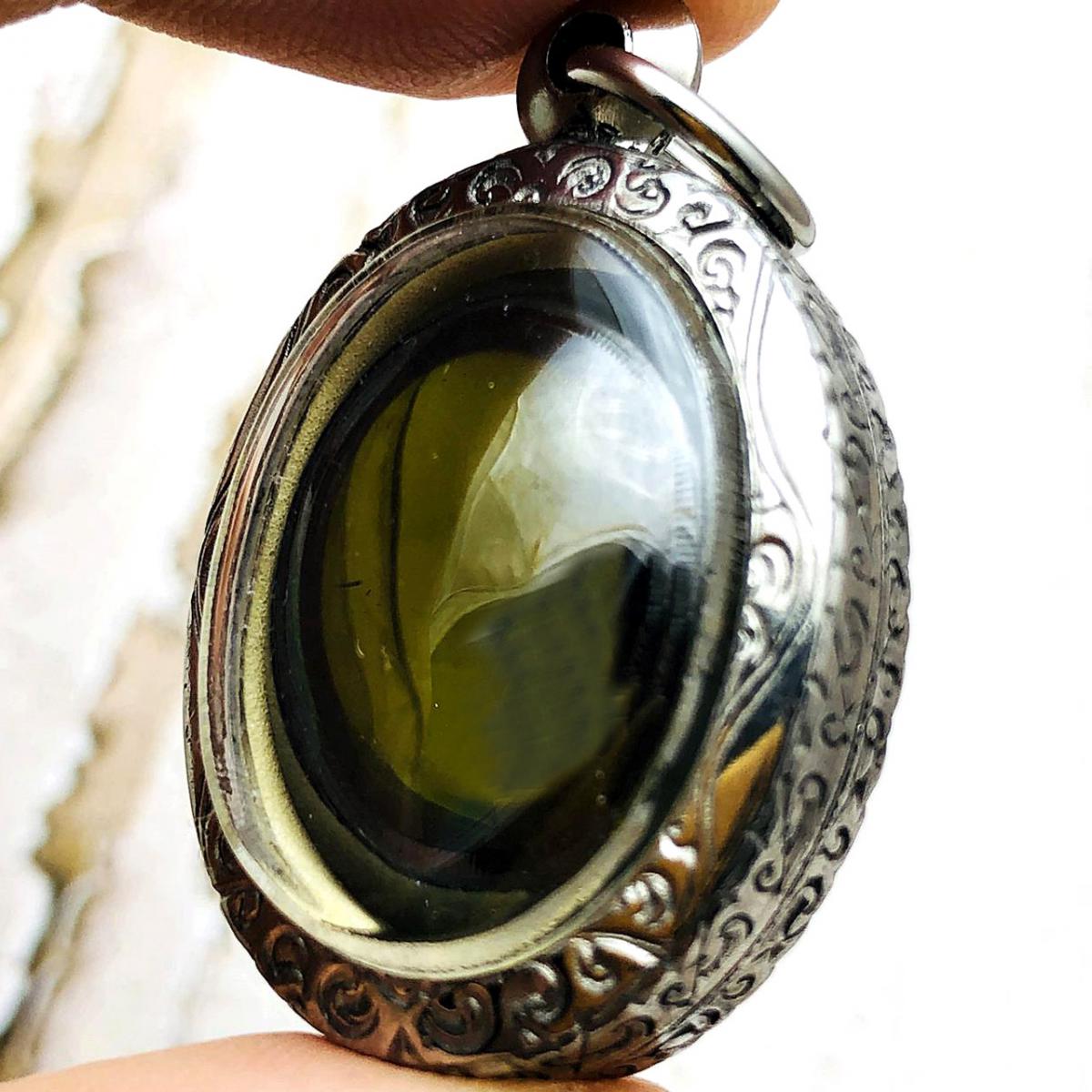 HEALING CRYSTAL STONE NAGA EYE LEKLAI TOFFY THAI AMULET WIZARDRY DARK ...