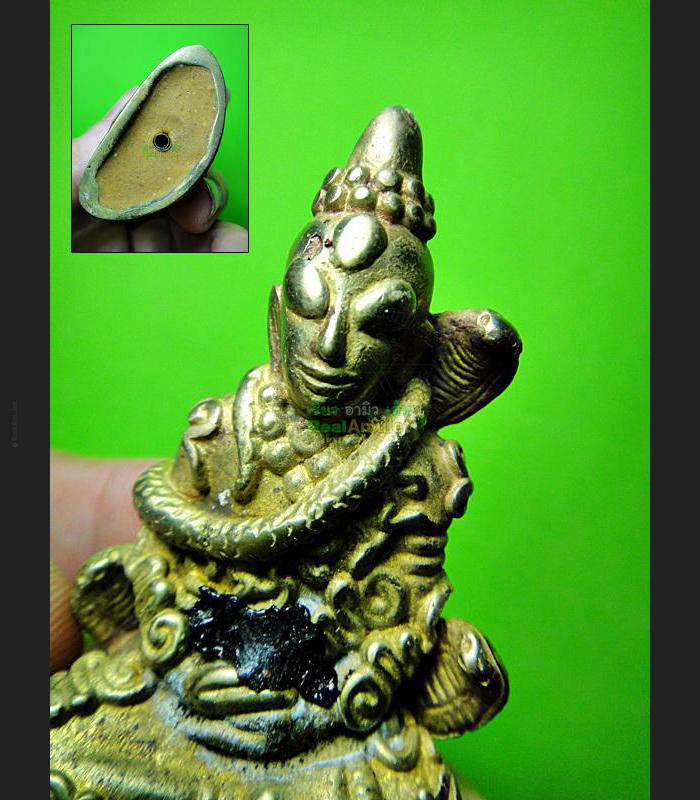 THAI AMULET NGUNG ALIEN FACE SNAKE COBRA KOM TAKUD GAMBLING LOTTO WIN ...