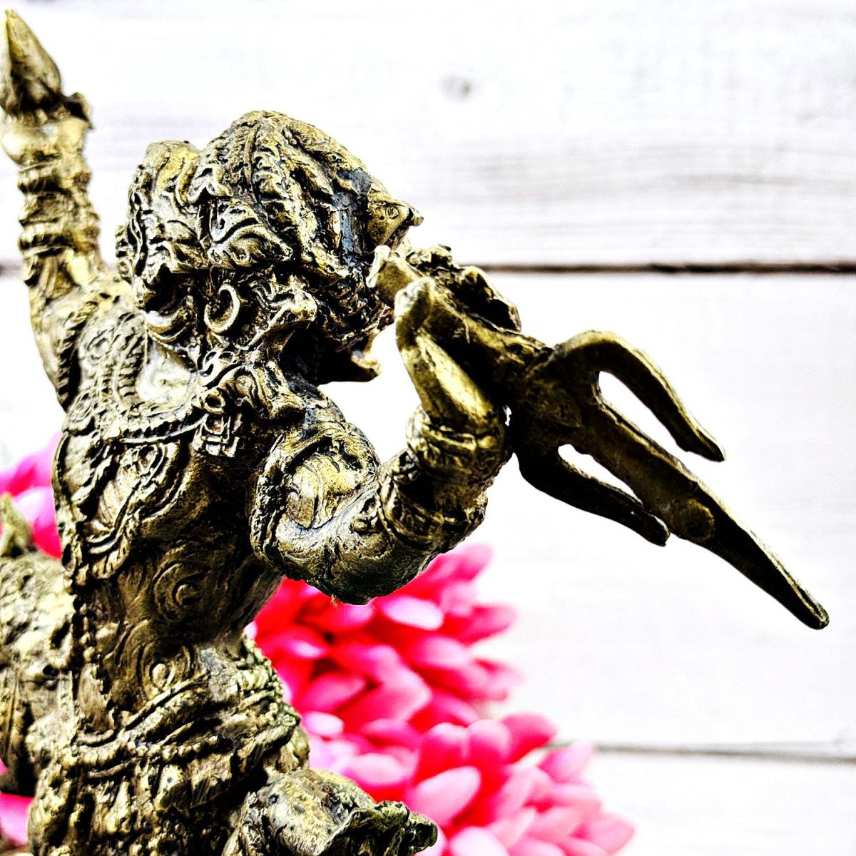 Hanuman Flying Monkey Bronze Statue Gambling Casino Win Phat Thai ...