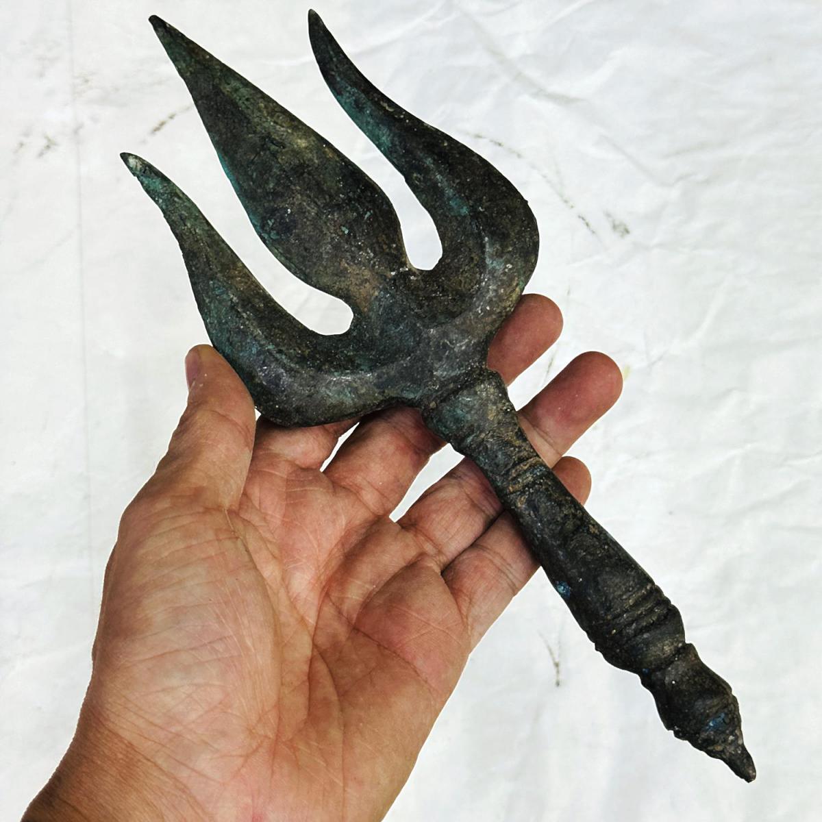 Ancient Artefacts Trident Trishul Bayon Angkor Khmer Bronze Deity ...